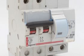 Prise 32 A : L'installation sécurisée et conforme aux normes enfin ...